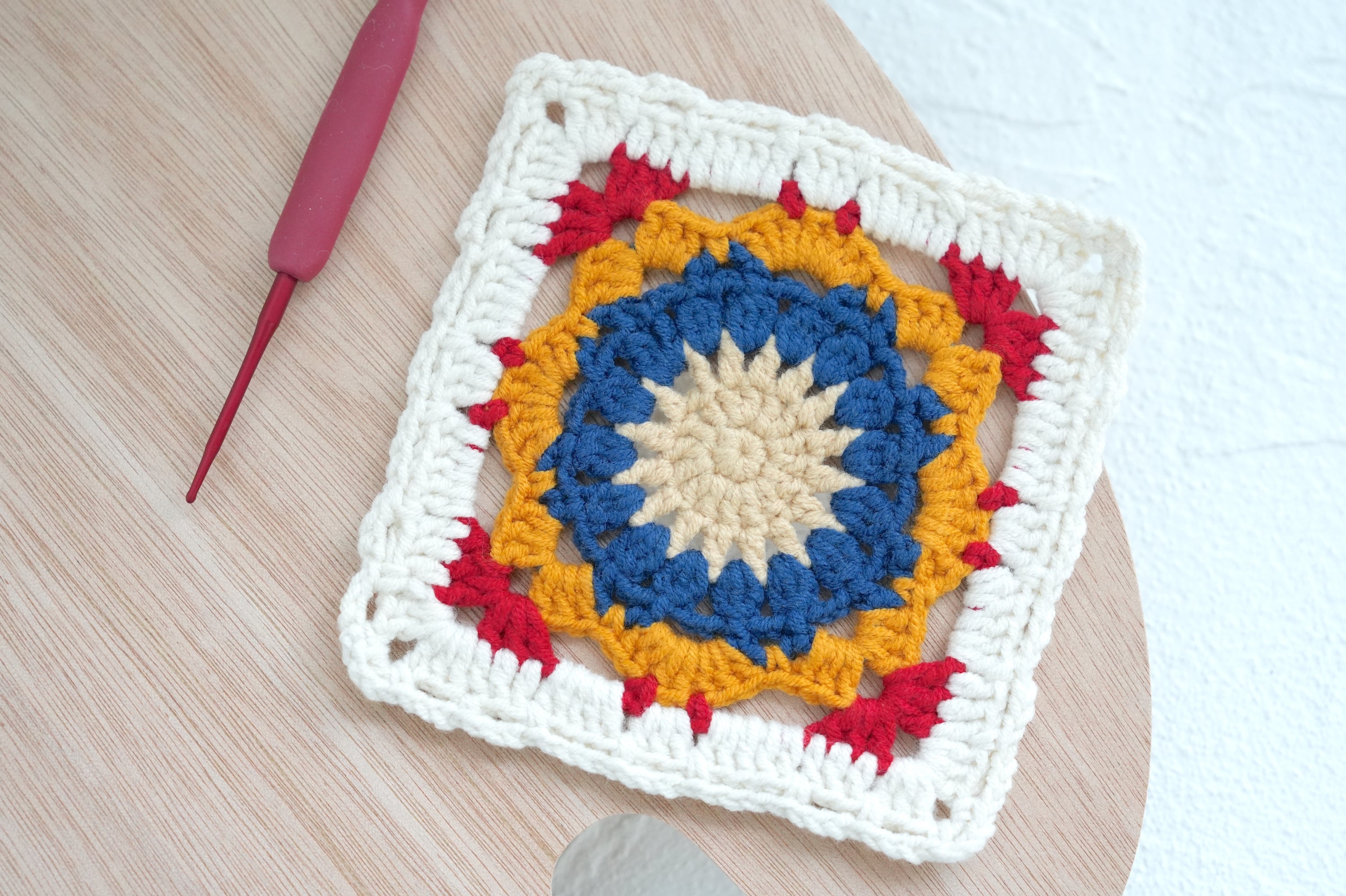 Crochet Boho Granny Square (Style II) Pattern Free (PDF + Beginner Tut