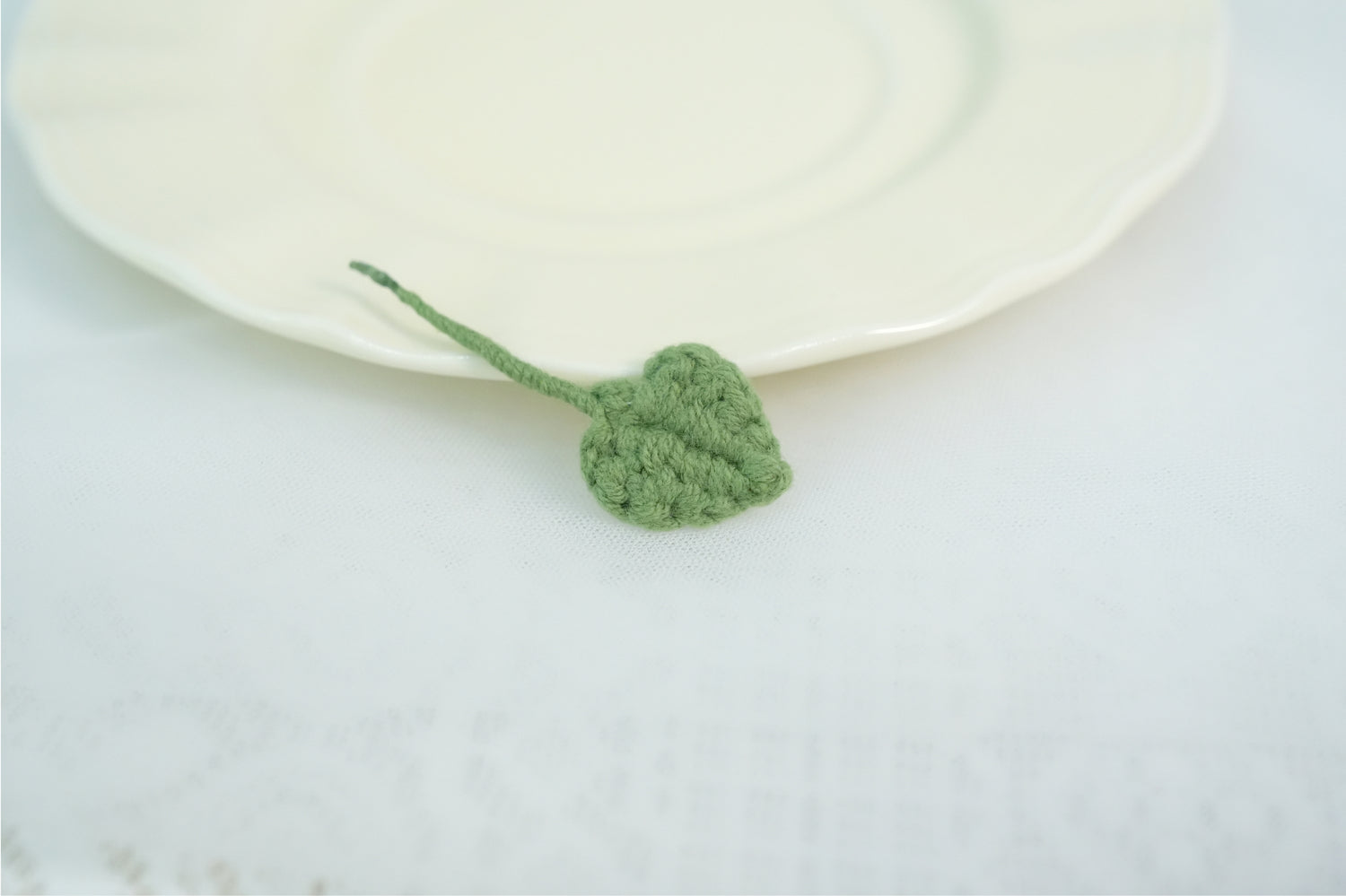 Crochet Small Flower Leaf Pattern Free (PDF + Beginner Tutorial)